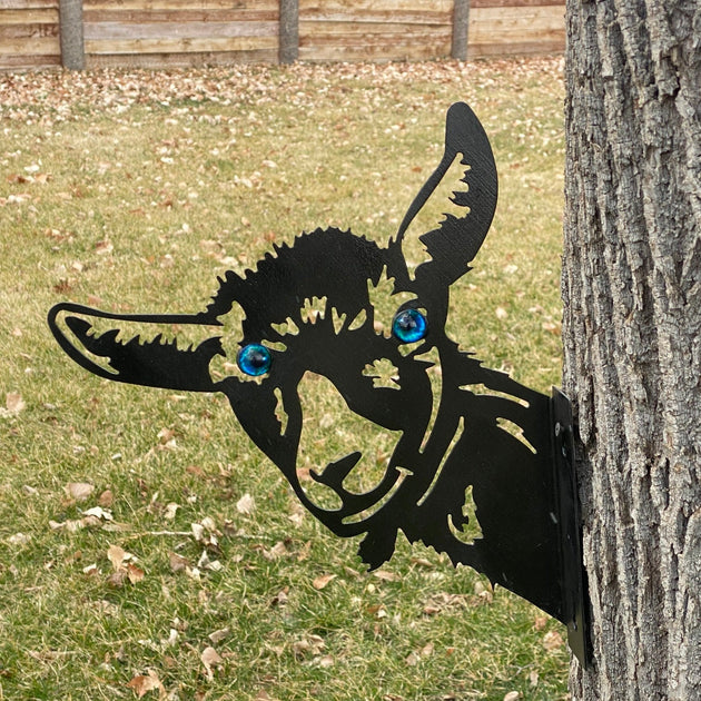 Goat Peek-a-boo | Cut-N-Rust